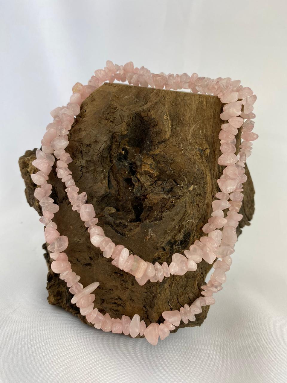 Colar de Pedra Quartzo Rosa Longo